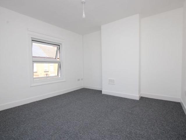 Pemberton Street, Rushden, Northants, NN10