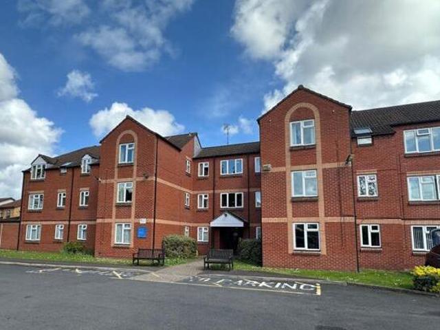 Pembroke Way, Oak Tree Court, 2 Bedroom Flat