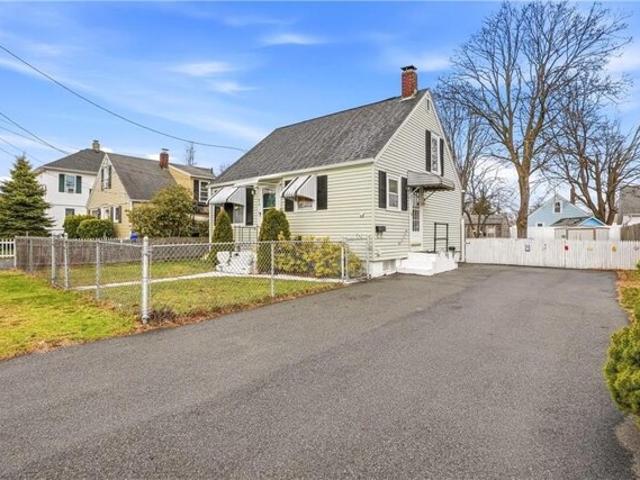 Pembroke Ave, Pawtucket, Home For Sale