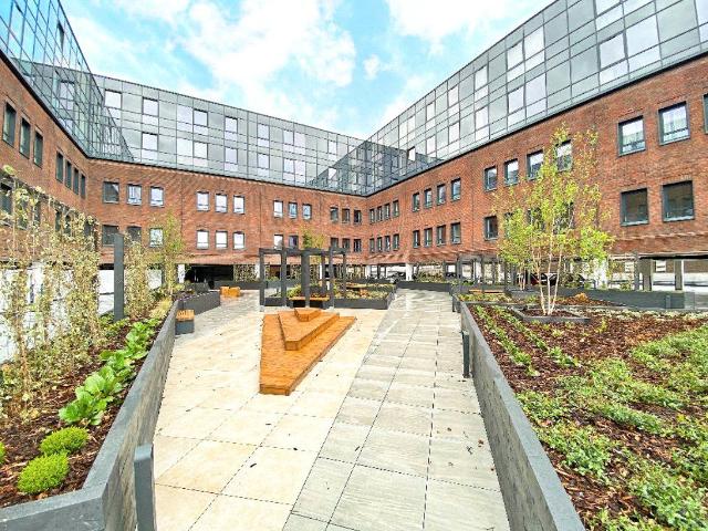 Pembroke Broadway, Camberley, Surrey GU15, 1 bed flat to rent, £1,375 pcm | PrimeLocation