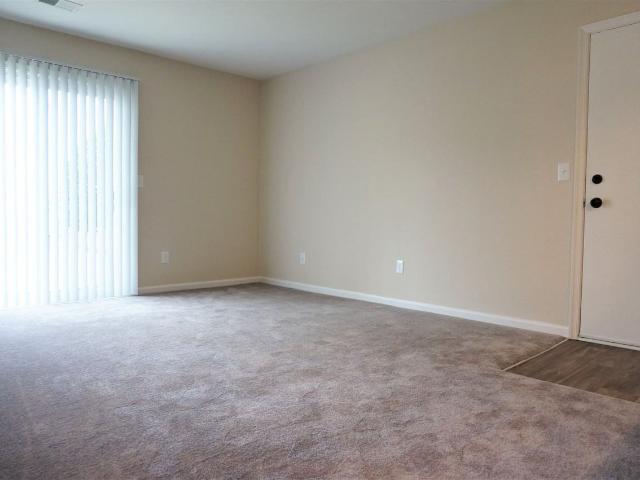 Pembroke Crossing Apartments 825 Crossing Court #103, Virginia Beach, VA 23455 2 Bedroom Apartment for Rent at 825 Crossing Ct, Virginia Beach, VA 23455 Northwest Virginia Beach