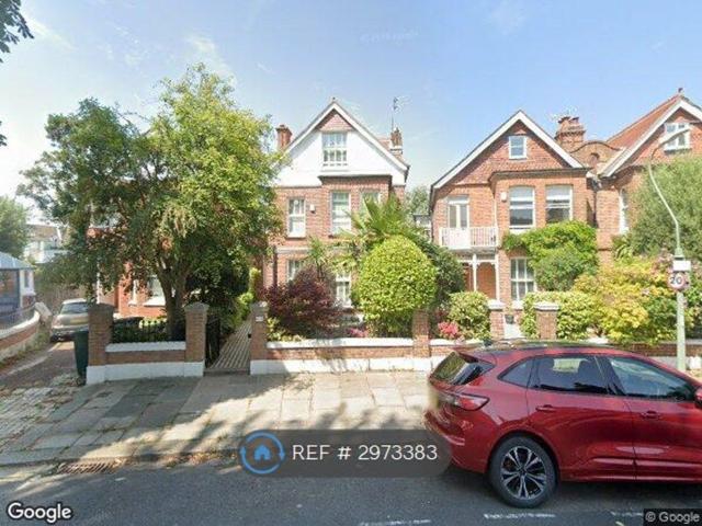 Pembroke Crescent, Hove BN3, 3 bed flat to rent, £2,500 pcm | PrimeLocation