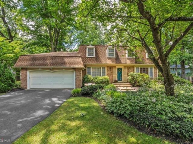 Pembroke Ct, Cherry Hill, Home For Sale