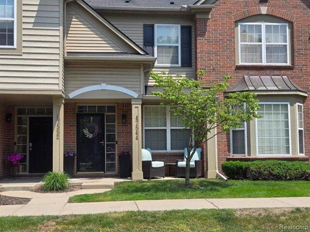 Pembroke Dr, Canton, Condo For Sale