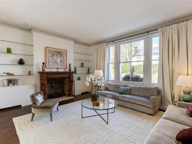 Pembroke Gardens, London, W8 7 bed terraced house to rent £26,997 pcm £6,230 pw
