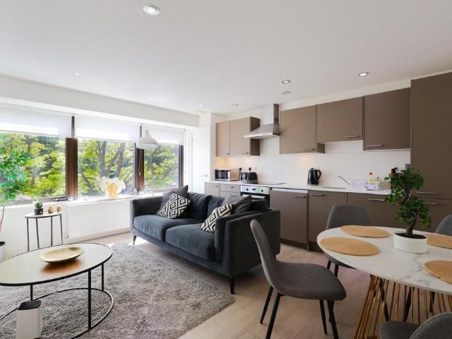 Pembroke House, Exeter EX1 2 bed apartment to rent £1,550 pcm £358 pw
