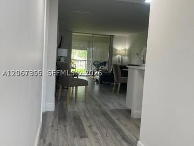 Pembroke Pines, FL 33025