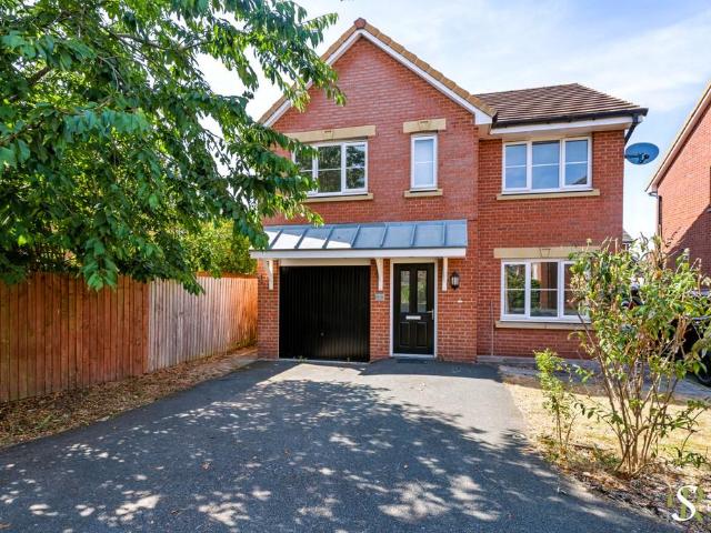 Pembroke Place, Middlewich 4 bed detached house to rent £1,495 pcm £345 pw