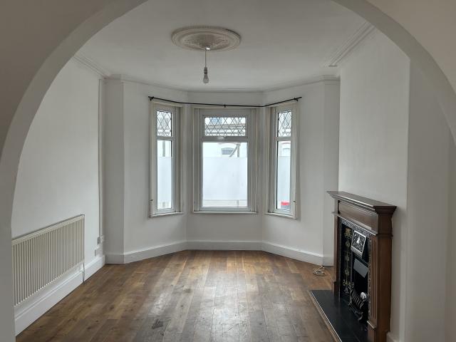Pembroke Road, Canton, Cardiff, CF5 1QRPembroke Road, Canton, Cardiff, CF5 1QR