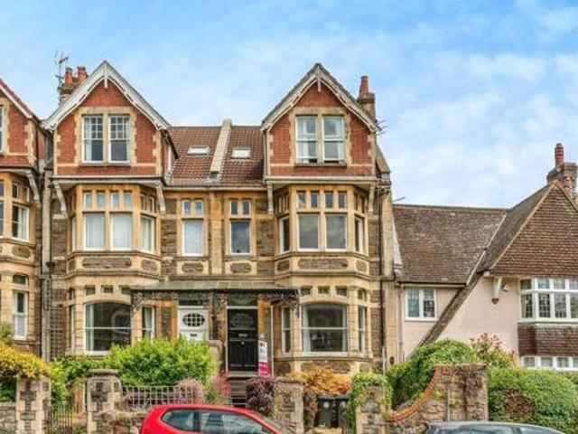 Pembroke Road, Clifton, 2 Bedroom Apartment