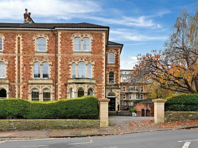 Pembroke Road, Clifton, Bristol. 2 bed apartment to rent £1,895 pcm £437 pw