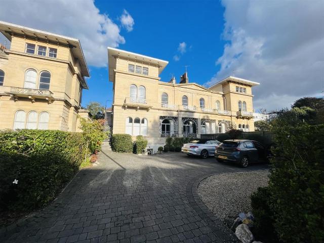 Pembroke Road, Clifton BS8, 2 bed flat to rent, £1,700 pcm | PrimeLocation