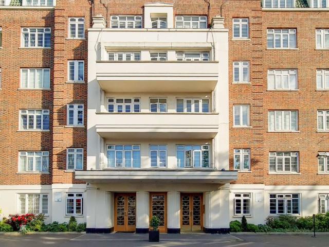 Pembroke Road, Kensington, London W8, Studio to rent, £4,312 pcm | PrimeLocation