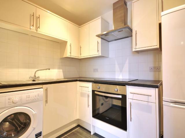Pembroke Road, Ruislip HA4, 1 bed flat to rent, £1,450 pcm | PrimeLocation
