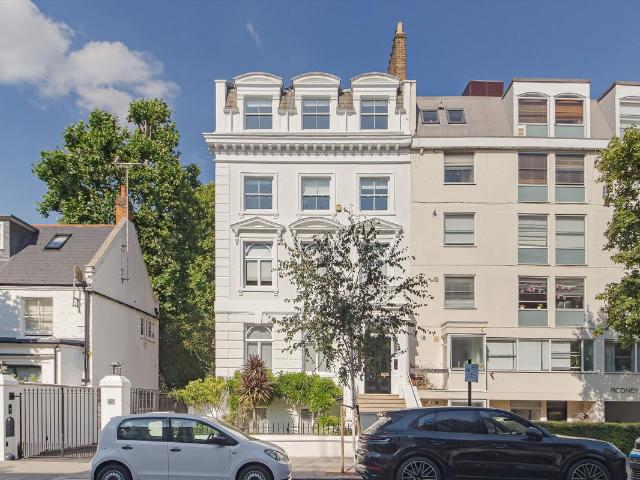 Pembridge Crescent, Notting Hill, London W11, 2 bed flat to rent, £8,342 pcm | PrimeLocation