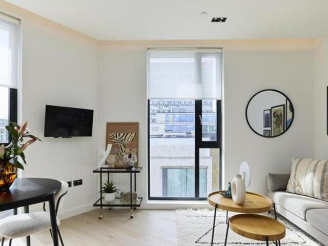 Pembridge Gardens, London, 1 Bedroom Flat