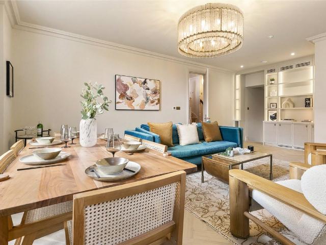 Pembridge Gardens, London W2, 3 bed detached house to rent, £15,167 pcm | PrimeLocation