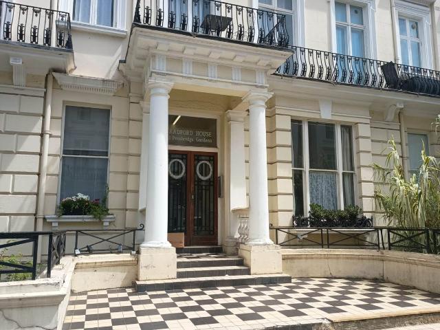 Pembridge Gardens, London W2, 1 bed flat to rent, £3,250 pcm | PrimeLocation