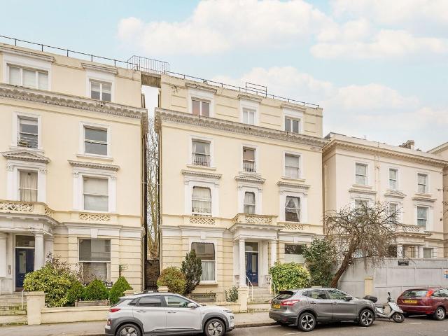Pembridge Gardens, Notting Hill Gate, London W2, 2 bed flat to rent, £2,850 pcm | PrimeLocation