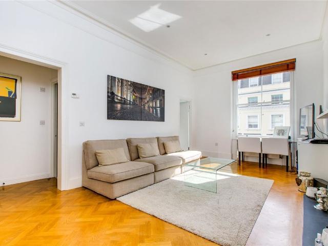 Pembridge Gardens, Notting Hill W2, 1 bed flat to rent, £3,500 pcm | PrimeLocation