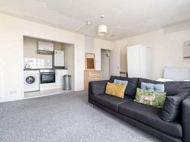 Pembridge Square, Notting Hill W2, Studio to rent, £1,550 pcm | PrimeLocation
