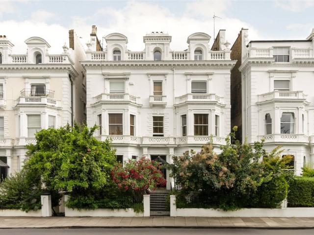 Pembridge Square, London W2, 2 bed flat to rent, £8,667 pcm | PrimeLocation