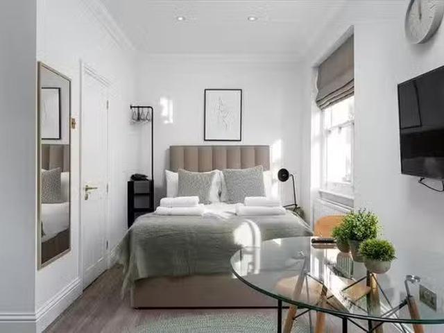 Pembridge Villas, London