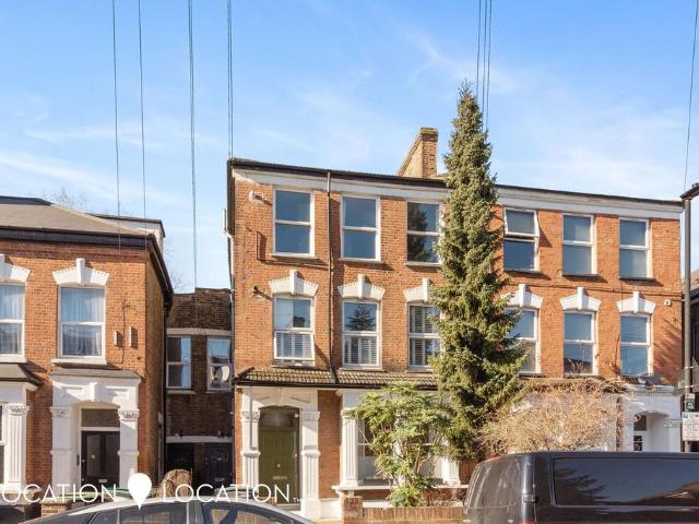 Pembury Road, London, N17 2 bed flat to rent £1,750 pcm £404 pw