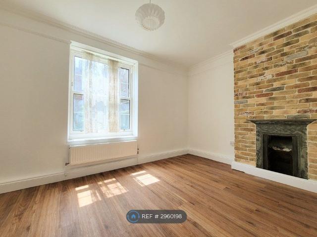 Pembury Road, London E5, 2 bed flat to rent, £2,330 pcm | PrimeLocation