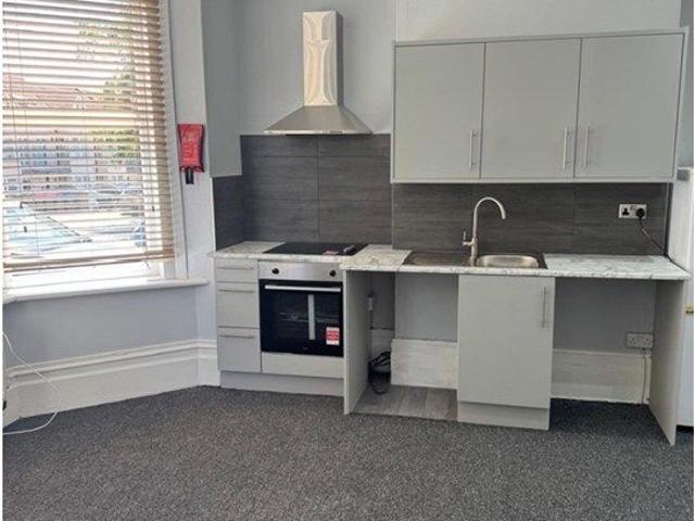 Pembury Road, Westcliff On Sea SS0, Studio to rent, £790 pcm | PrimeLocation