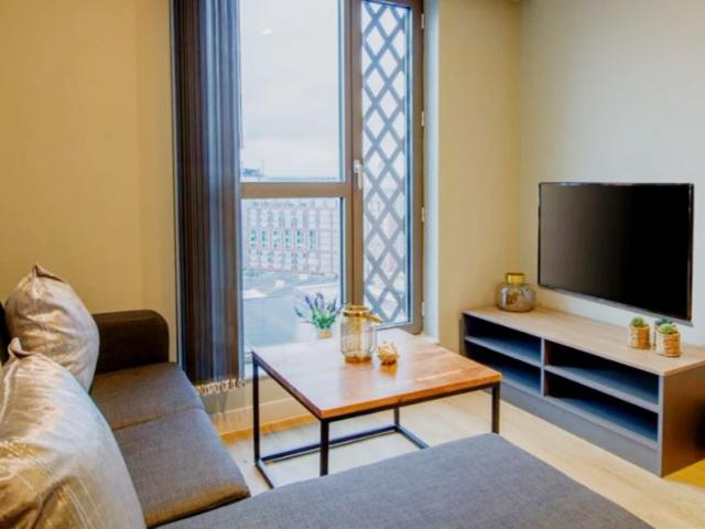 Penthouse 2 Bed Apartment