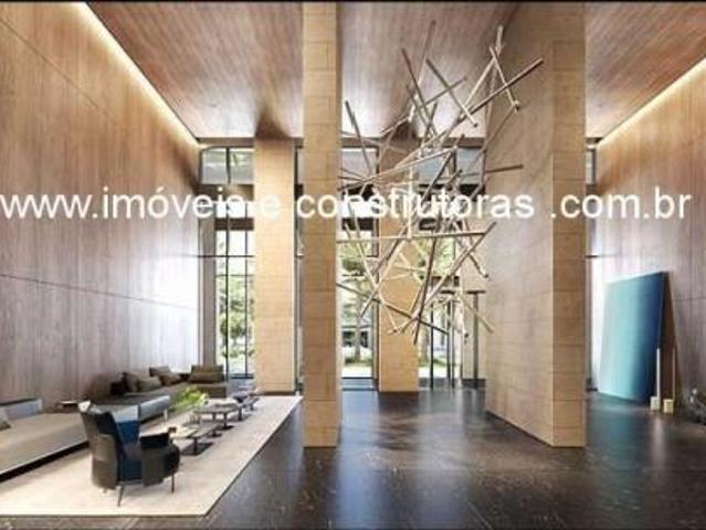 Penthouse 314 m² 3 suítes 3 vagas 2 depósitos Pé direito 3,34 metros Itaim Bibi