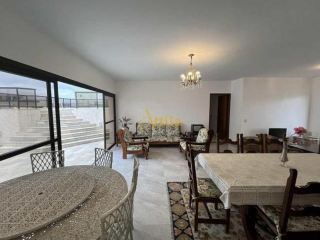 Penthouse 5 suítes, 3 vagas, vista para o mar, Enseada