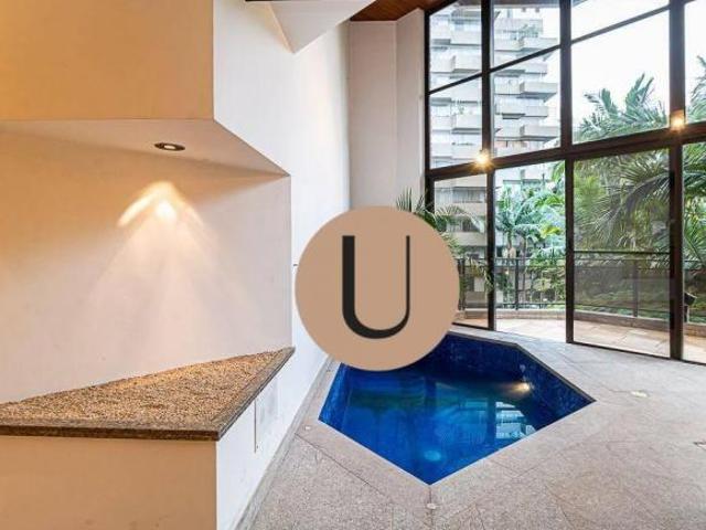 Penthouse com Varanda Gourmet! 4 suítes, 4 vagas! Vila Andrade!
