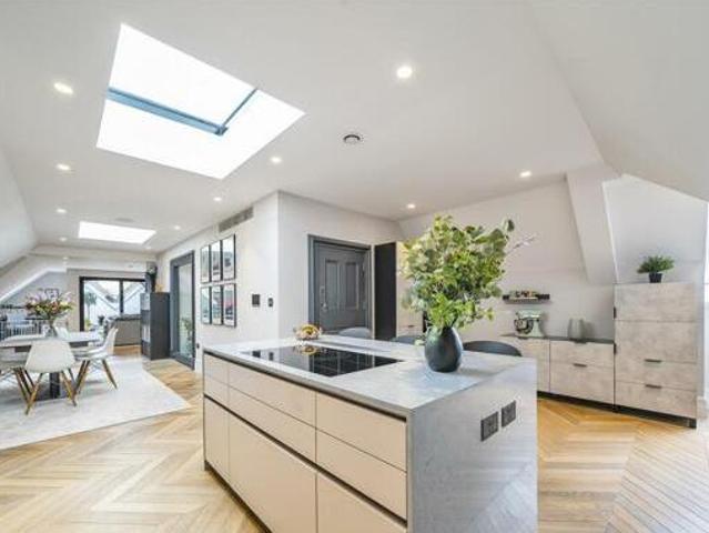 Penthouse Apartment, Nutley Terrace, 3 Bedroom Flat