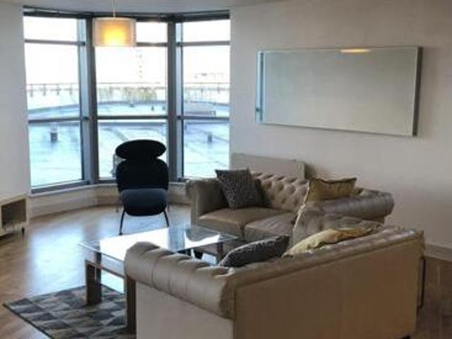 Penthouse, Bute Terrace, 3 Bedroom Flat