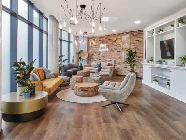 Penthouse Ensuite C Has an Apartment
