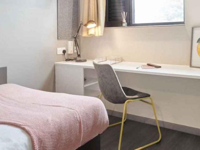Penthouse Ensuite D Has an Apartment