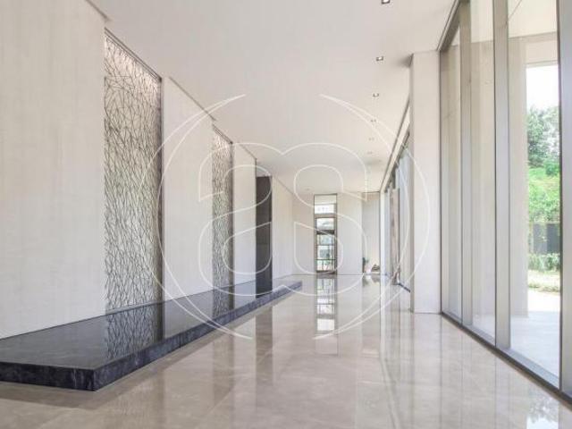 Penthouse One Sixty com 04 suítes e 04 vagas