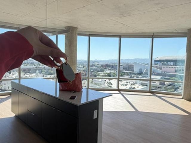 PENTHOUSE Lease takeover