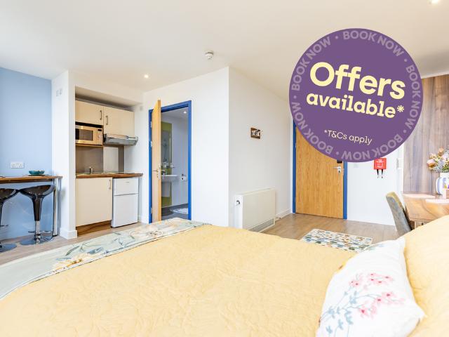 Penthouse Studio at Central Studios. Studio to rent £1,343 pcm £310 pw