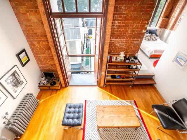 Pentonville Road, Angel, London, N1 1 bed flat to rent £2,817 pcm £650 pw