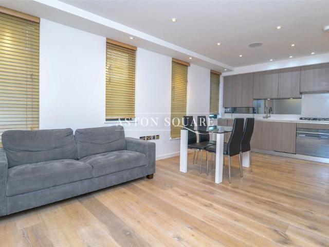 Pentonville Road, London, N1 2 bed apartment to rent £2,800 pcm £646 pw