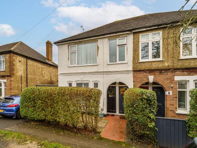 Penton Avenue, Staines Upon Thames, Surrey TW18, 2 bed maisonette to rent, £1,875 pcm | PrimeLocation