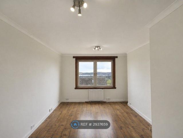 Pentland Crescent, Dundee DD2, 3 bed flat to rent, £1,175 pcm | PrimeLocation