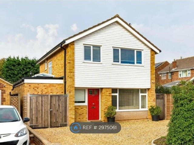 Pentland Rise, Bedford MK41, 3 bed detached house to rent, £1,700 pcm | PrimeLocation