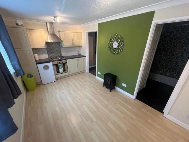 Pentre Close, Coed Eva