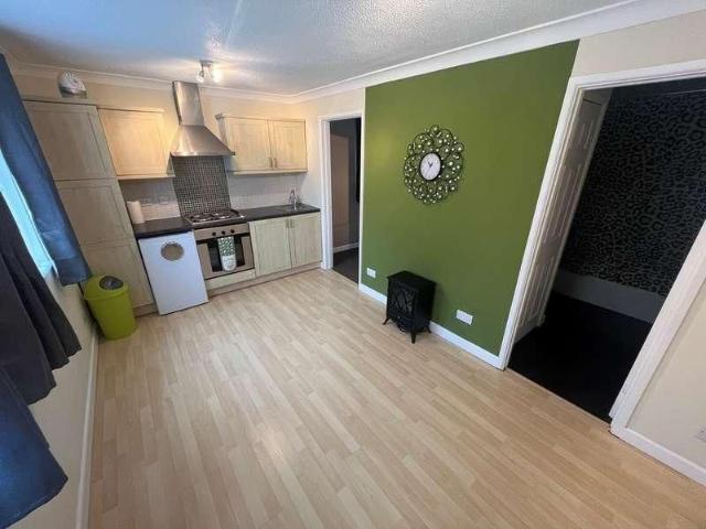 Pentre Close, Coed Eva, NP44