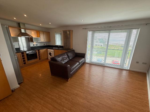 Pentre Doc Y Gogledd, Llanelli SA15, 2 bed flat to rent, £900 pcm | PrimeLocation