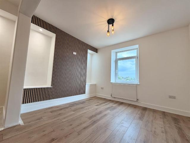 Pentregethin Road, Cwmbwrla, Swansea SA5, 3 bed property to rent, £975 pcm | PrimeLocation